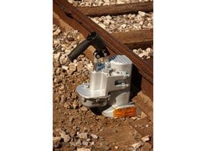 Track-Jacks—Enerpac-Hydraulic-Jacks—also-use-for-Track-Jacks | Melvelle ...